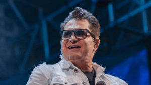 Marrone passa por cirurgia e suspende agenda de shows - Folha de Notícias